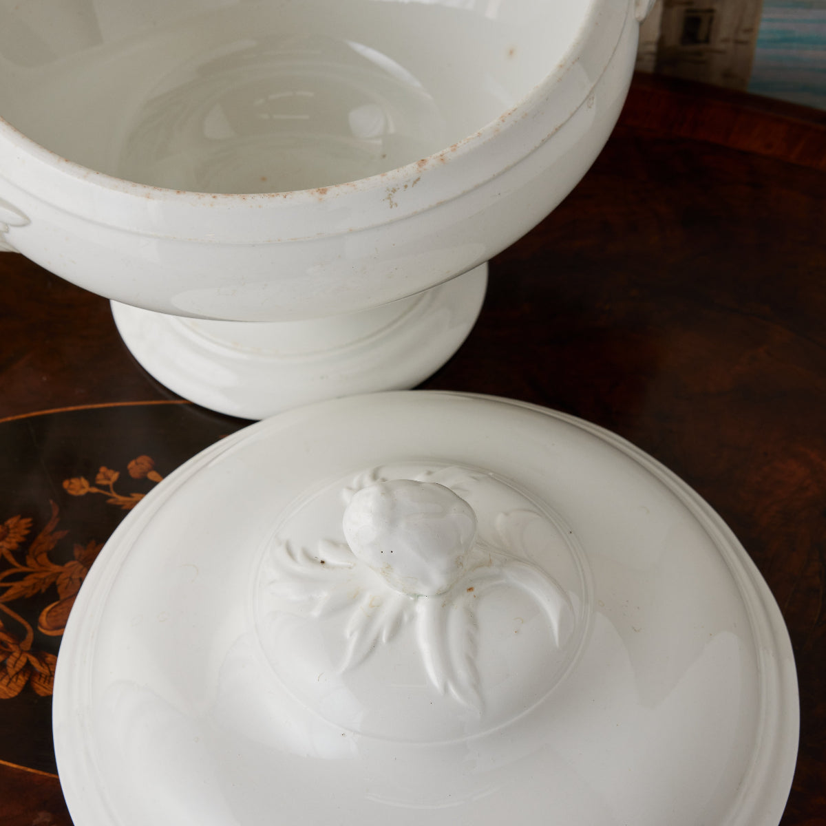 Cambridge Lidded Tureen & Bulb Top | Caitlin Wilson